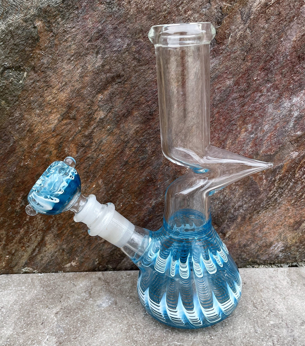8" Beaker Zong Bong with Decorative Teal Design w/Matching 14mm Male B